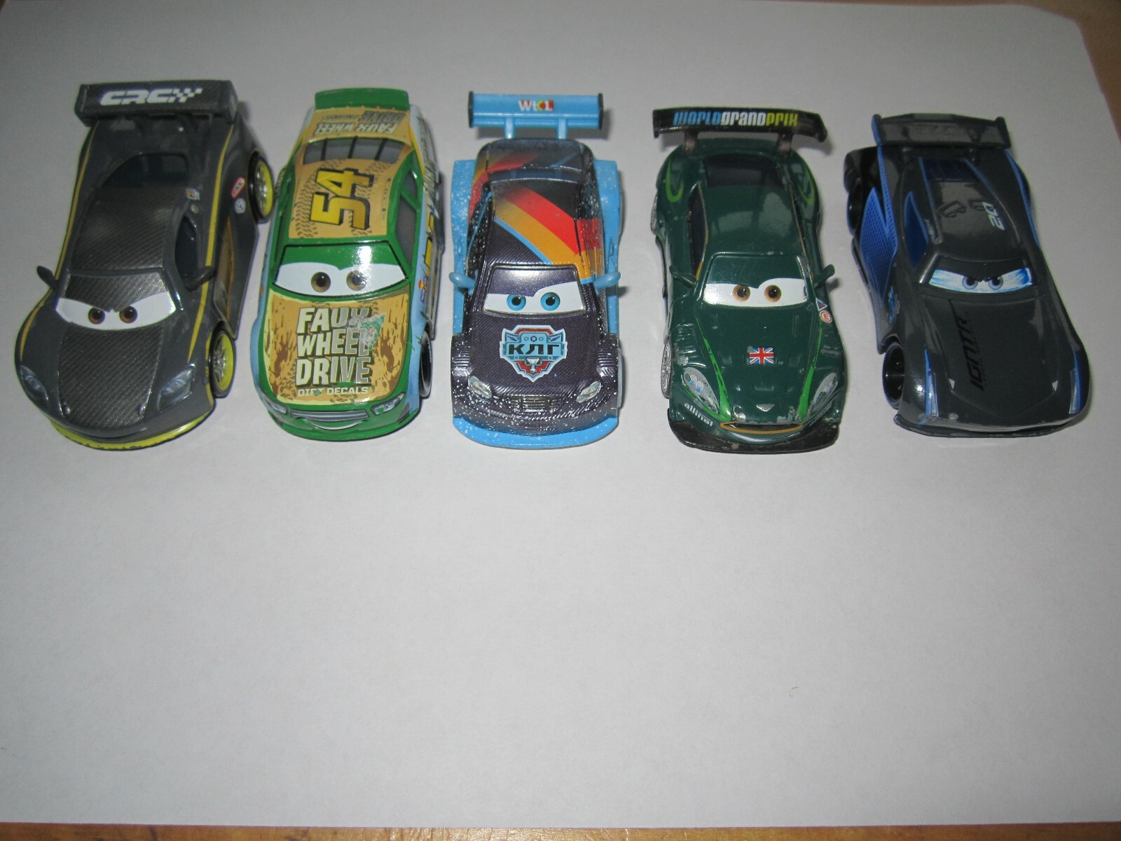 5 Disney Pixar Cars Lewis highbanks max schnell Nigel Gearsley jackson ...