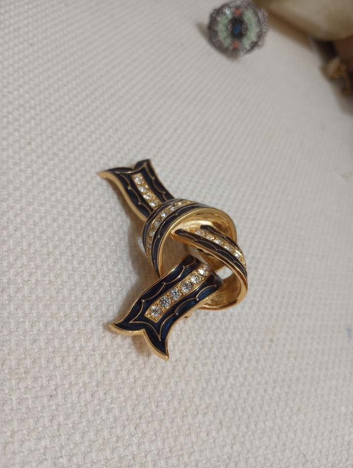 Vintage Joan Rivers Blue Ribbon Bow Knot Enamel And Rhinestone Brooch ...