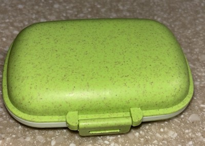 Pill Box Small round Pill Case Portable Travel Pillbox For Pocket And ...