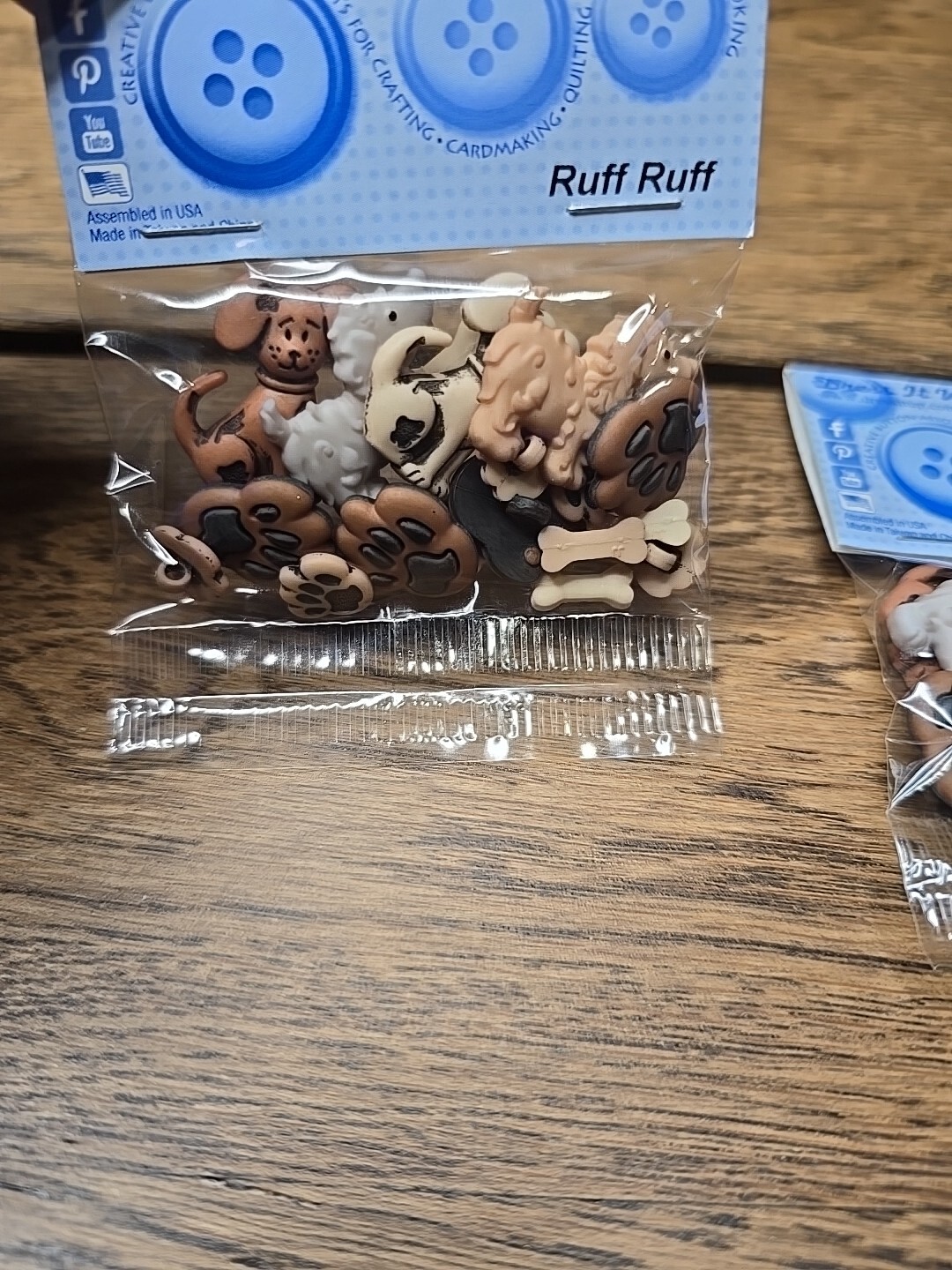 Dress it Up New Pack of Buttons Ruff Ruff Dog Paws Bones #10287 Lot Of ...