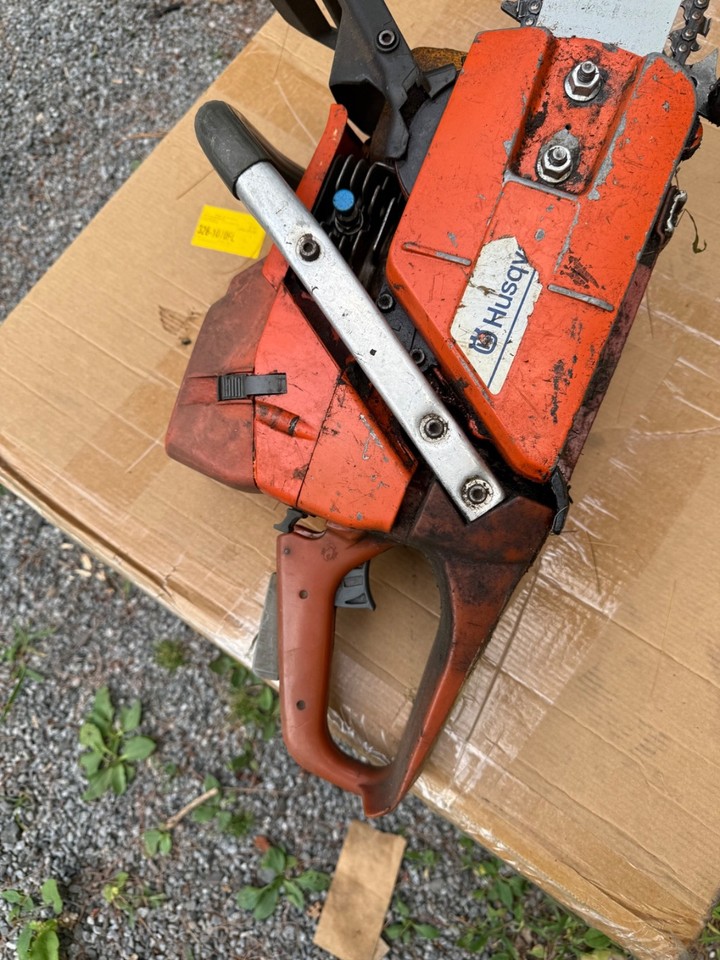 Husqvarna 372xp chainsaw,372 xp running needs carb tune ,husky chainsaw ...