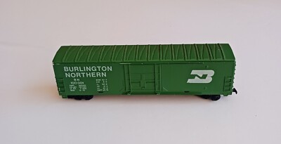 HO SCALE BURLINGTON NORTHERN 100024 BOX CAR | eBay