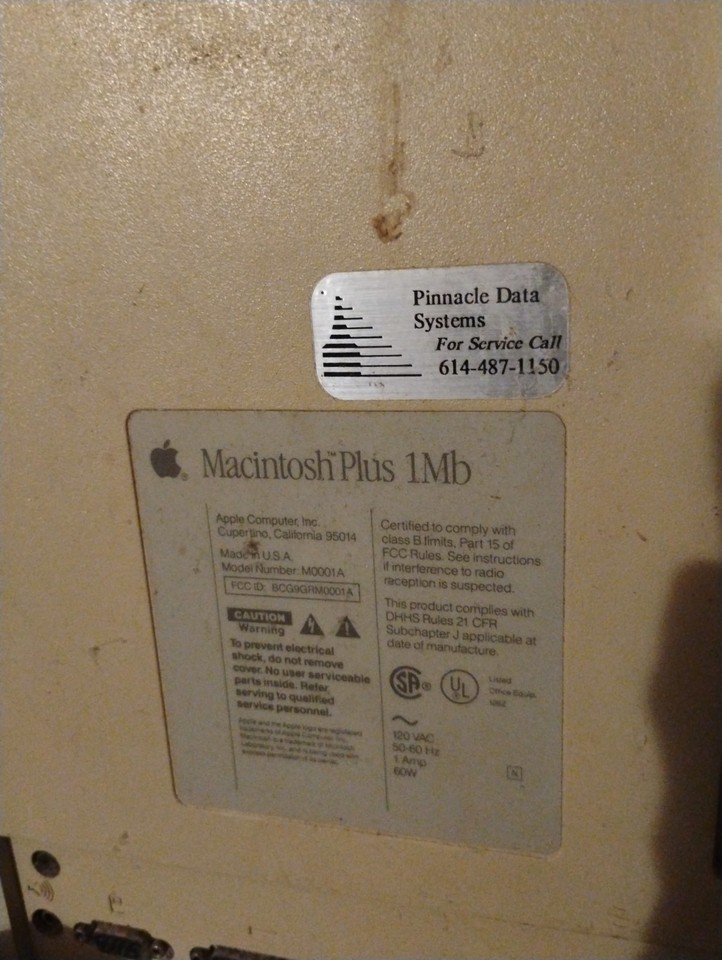 VTG Apple Macintosh Plus 1MB Desktop Computer M0001A + Handbook ...