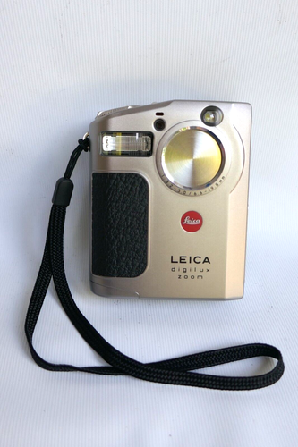 LEICA DIGILUX ZOOM - Early Digital Camera - 1998 : MINT Condition - No ...