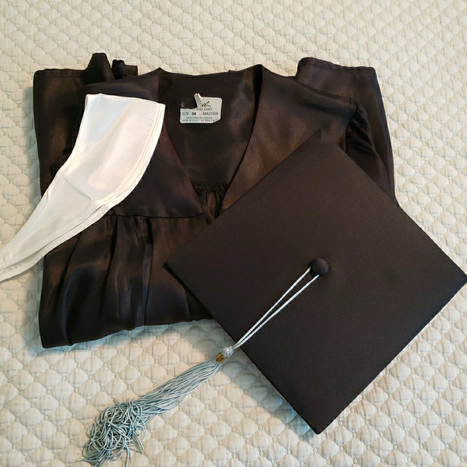 Jostens Graduation Cap And Gowns Josten's Men And Women Graduation Cap