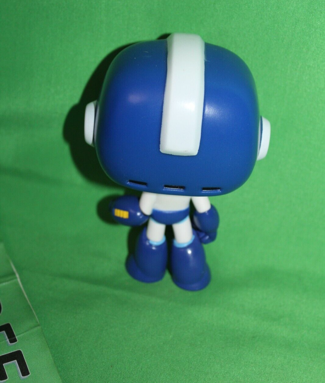 Funko Pop Mega Man Blue FM2158 Capcom 2018 Figure Toy | eBay