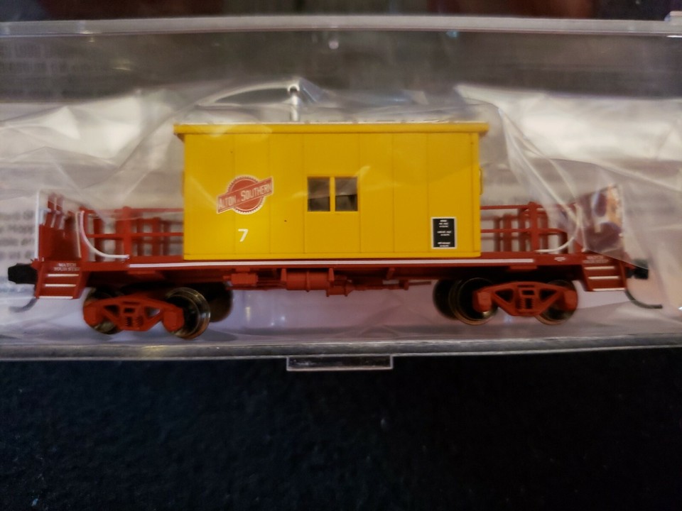 N-SCALE TRANSFER CABOOSE SHORT ROOF "ALTON & SOUTHERN" BLUFORD 24080 ...