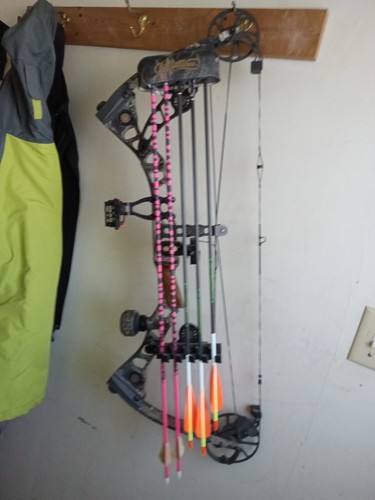 mathews left handed compound bow used. Switchback solo cam. | eBay