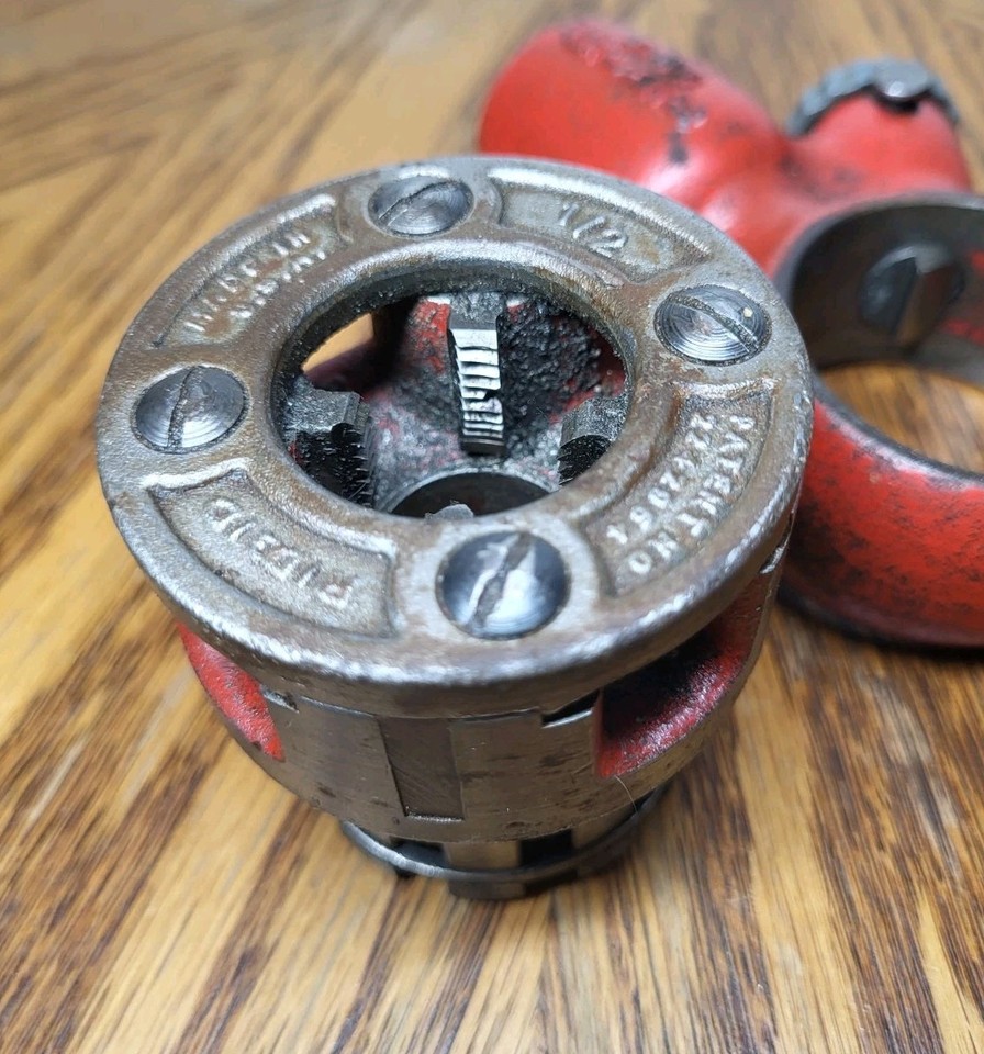 RIDGID USA 00-R Pipe Threader Ratcheting Die Drop Head & 1/2” Die (No ...