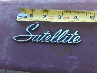 1971-74 Plymouth Satellite Script Emblem 3505020 Nameplate Badge MOPAR ...