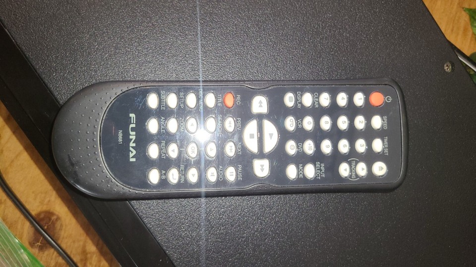 FUNAI VHS VCR/DVD RECORDER PLAYER DV220FX4A w/ REMOTE,RCA & S-VIDEO ...