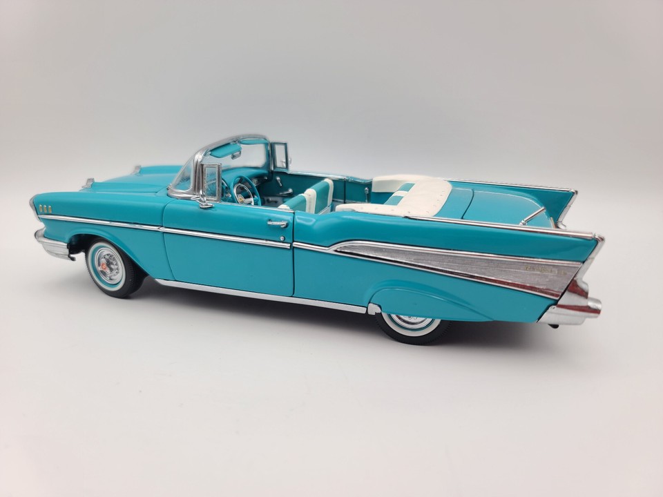 1957 Chevrolet Bel Air Diecast Model Car Scale 1:24 Enterprise 50th ...