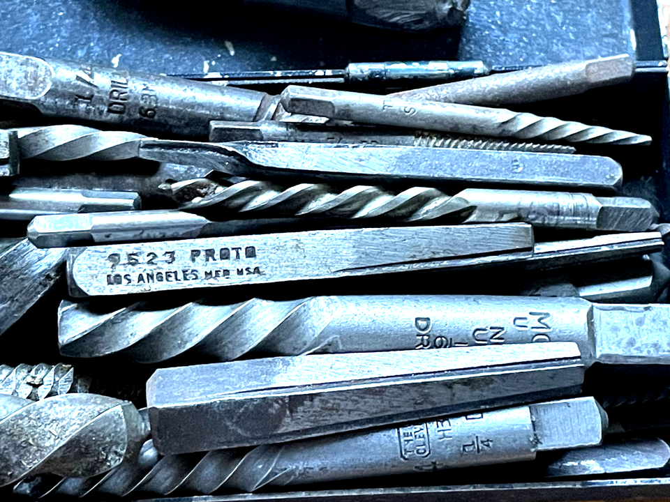 2 Vintage Snap-on 1020 screw extractor sets & many Morse Proto Plomb E ...