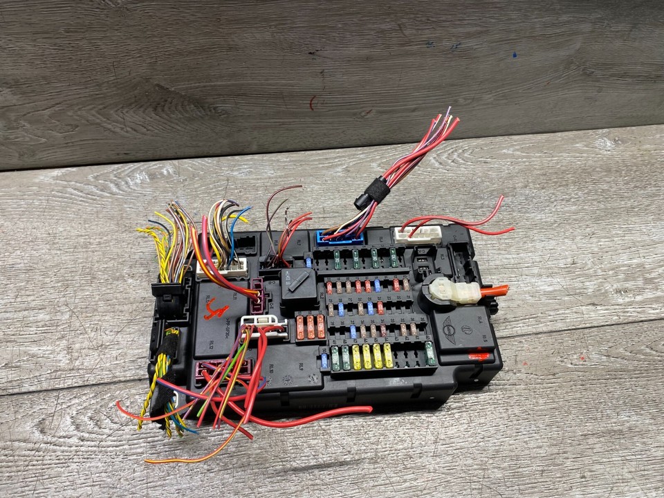 MINI COOPER R56 2007-13 UNDER DASH FUSE RELAY JUNCTION POWER BOX PL3 ...