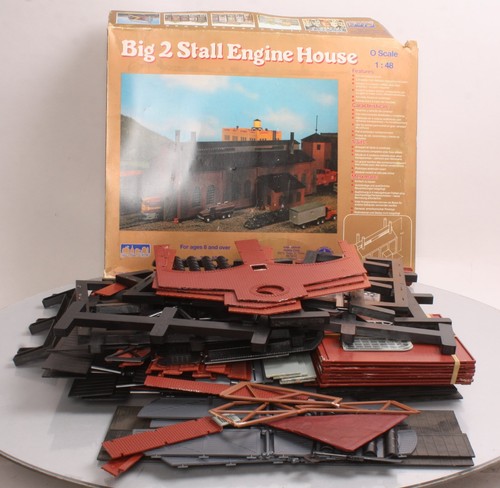 IHC 300-100 O Scale Big 2 Stall Engine House Building Kit | eBay