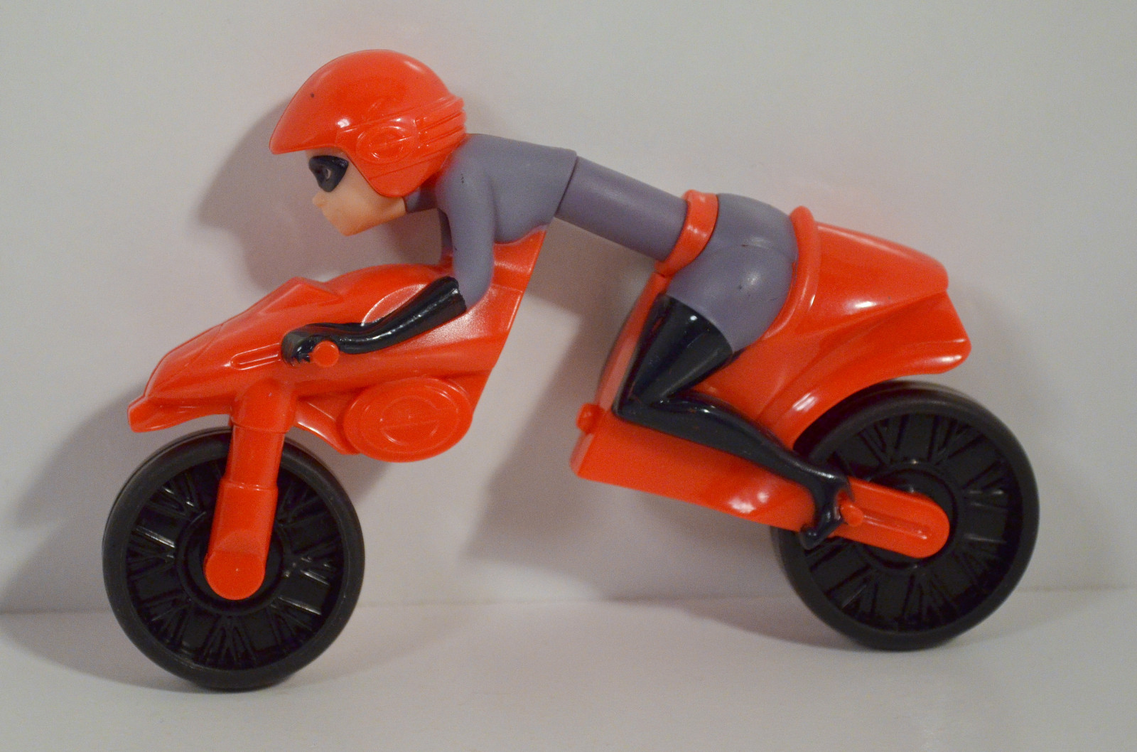 2018 Mrs Incredible Motorcycle 5" McDonald's Action Figure #2 ...