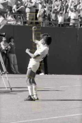 Chico Borja #28 - 1981 NASL ATL Chiefs @ NY Cosmos - Vtg Soccer ...