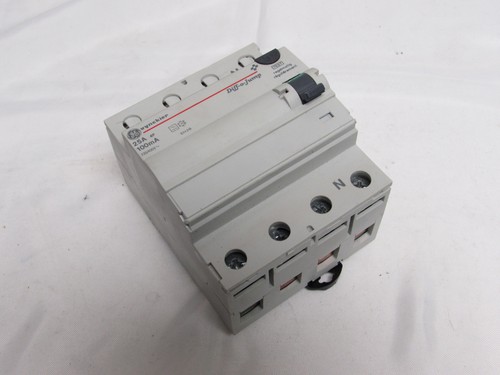 VYNCKIER DIFF-O-JUMP CIRCUIT BREAKER 25A 100MA ***XLNT*** | eBay