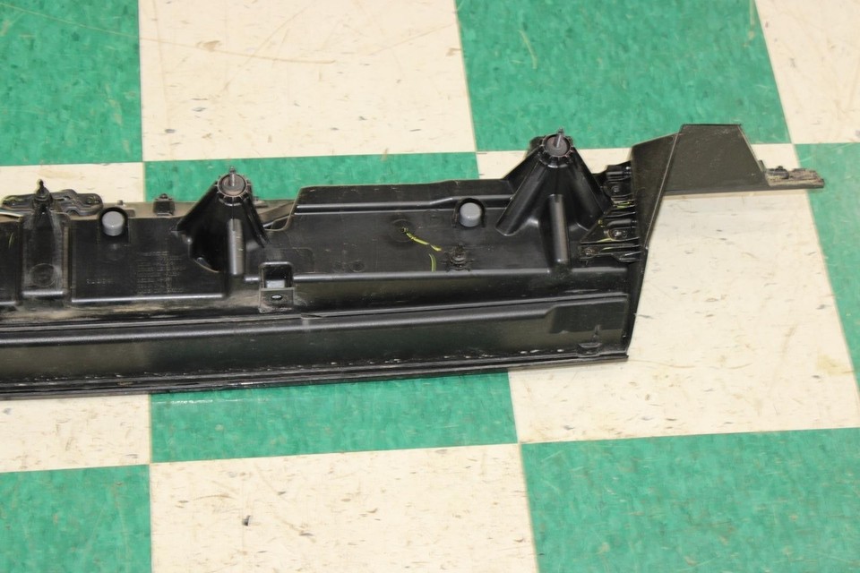 15-23 Challenger Trunk Hatch Center Taillight Tail Light Lamp Lens OEM ...