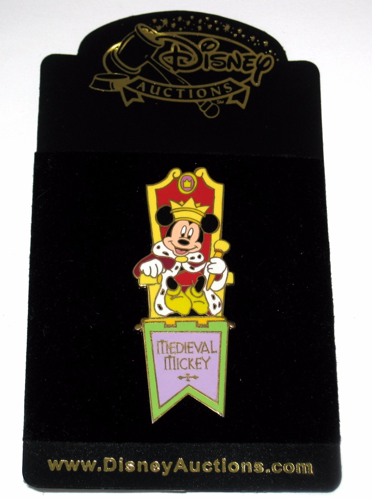 LE100 Disney Auction Pin Mickey Mouse Medieval Times Character King ...
