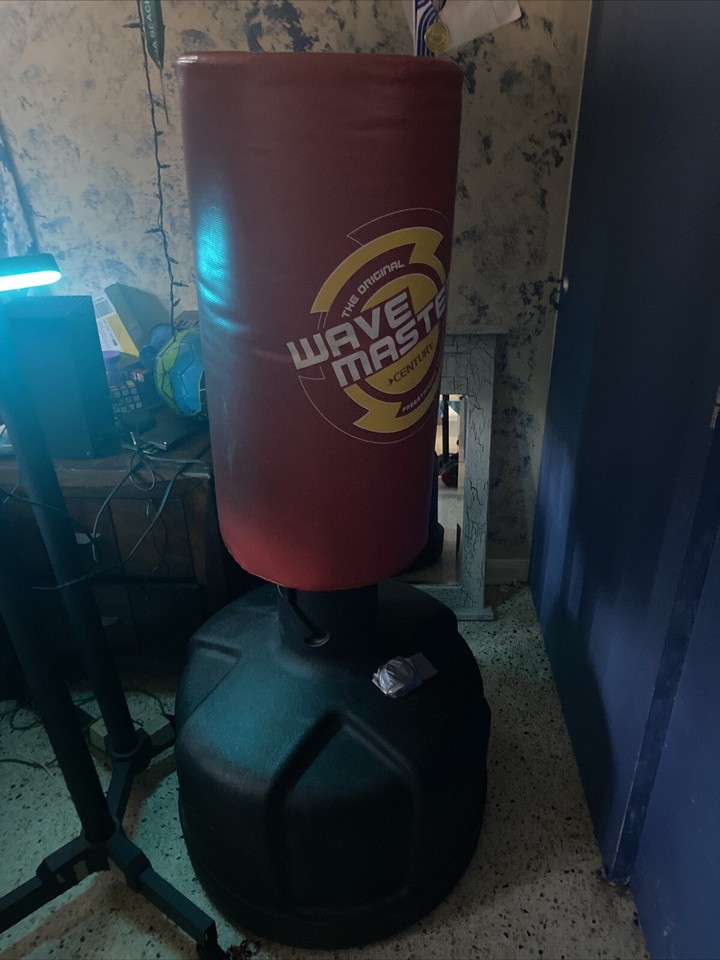 Century Original Wavemaster Adjustable Height Freestanding Training Bag ...