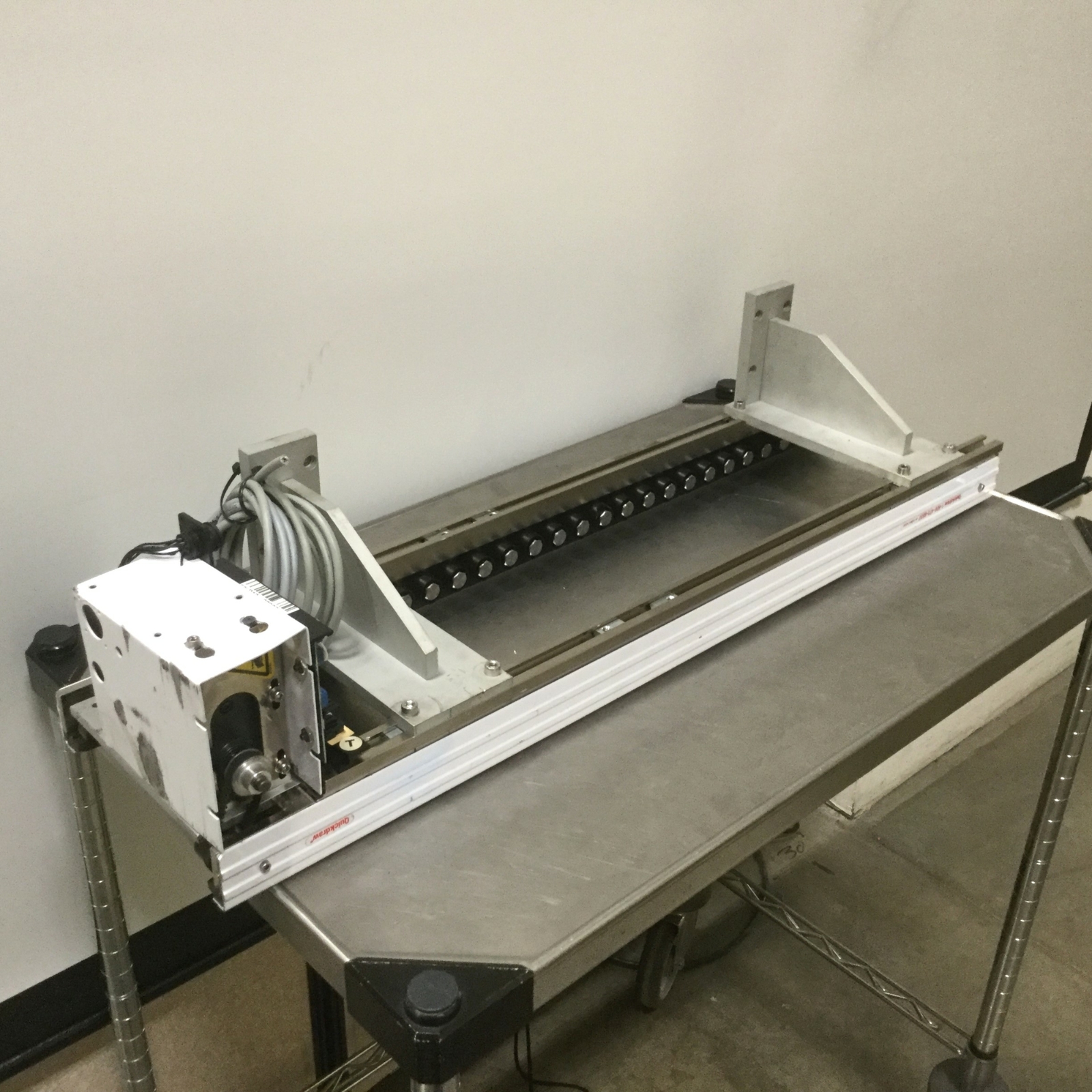 Quickdraw 801546 MR Series Slip Roller Conveyor, 30" Long, Voltage ...