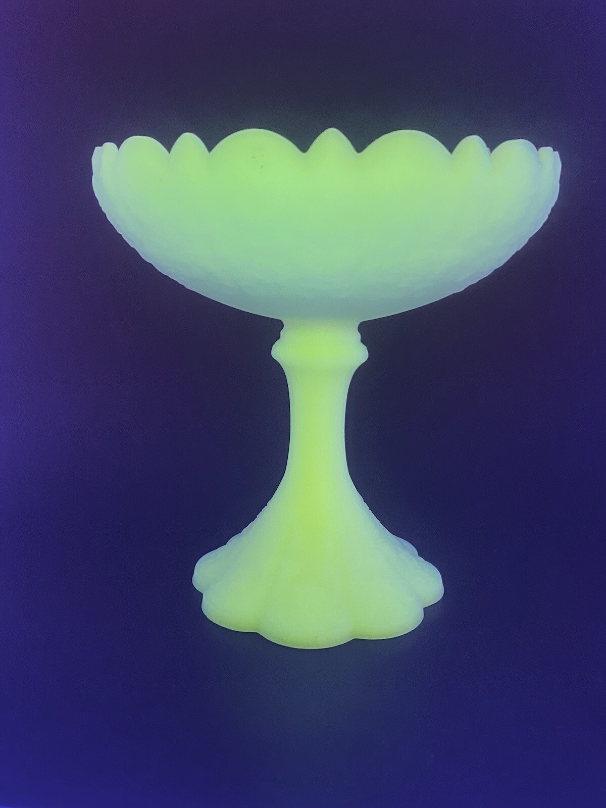 FENTON Uranium Custard Glass Compote SUNFLOWER & VINE Scalloped Edge ...