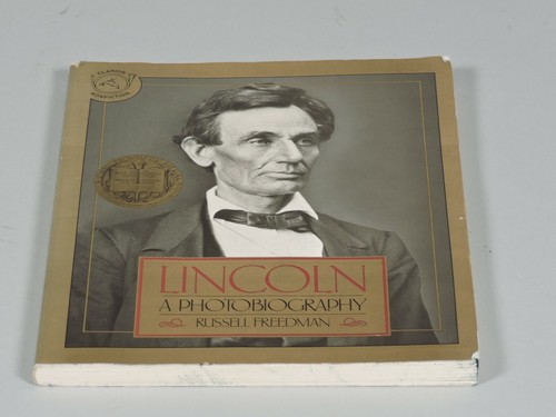 Lincoln : A Photobiography by Russell Freedman (1989, Paperback ...