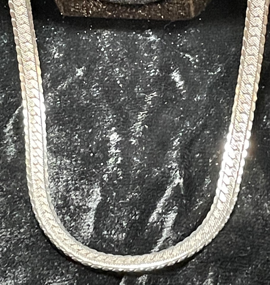 NECKLACE embossed long flat serpentine silvertone chain fold over clasp ...