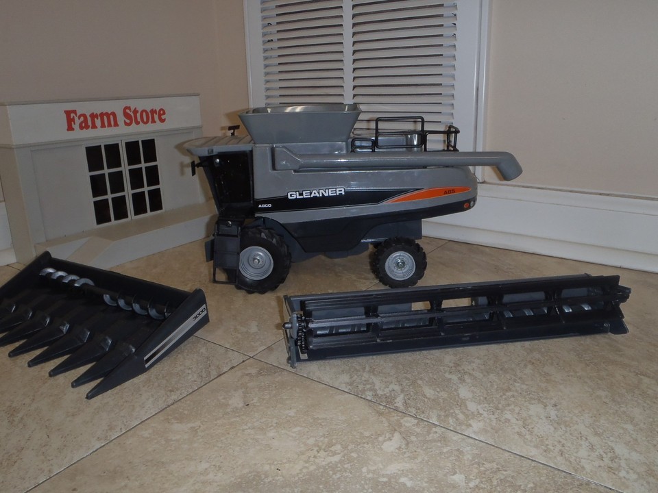 Agco Gleaner A85 Toy Combine | eBay