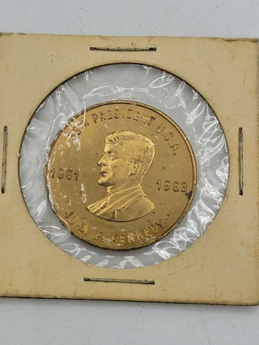 JOHN F KENNEDY 1961 - 1963 35th President USA coin LOOKS BRONZE Nice #2 ...
