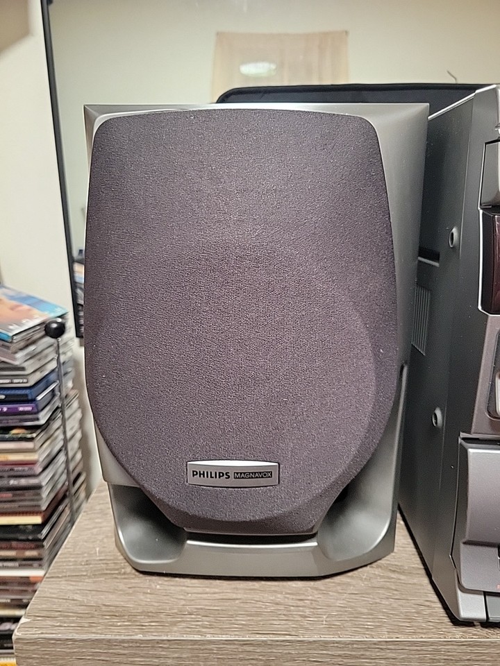 Philips Magnavox Mini Hifi System - 3 Disc Changer Dual cassette decks ...