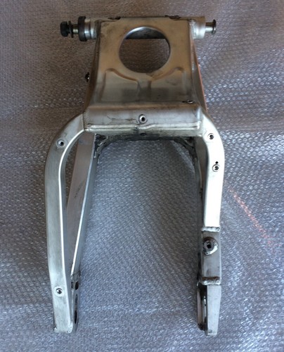 Yamaha R6 YZF R6 Swingarm Swing Arm 2000 Genuine OEM | eBay