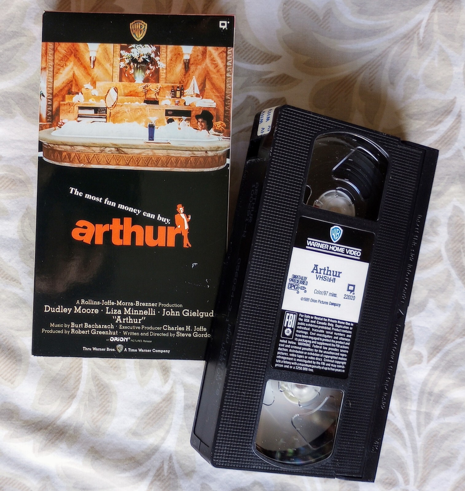 Arthur (VHS, 1981) Dudley Moore Liza Minnelli Music By Burt Bacharach ...