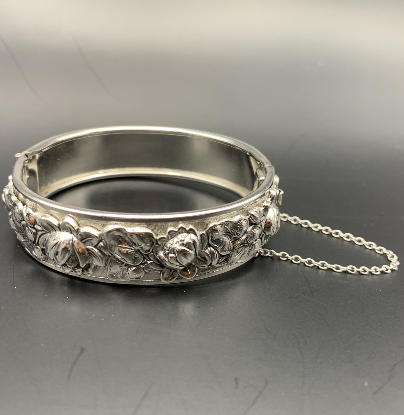 Silver Tone Hinged Bangle Bracelet Water Lily Lilies Embossed With ...