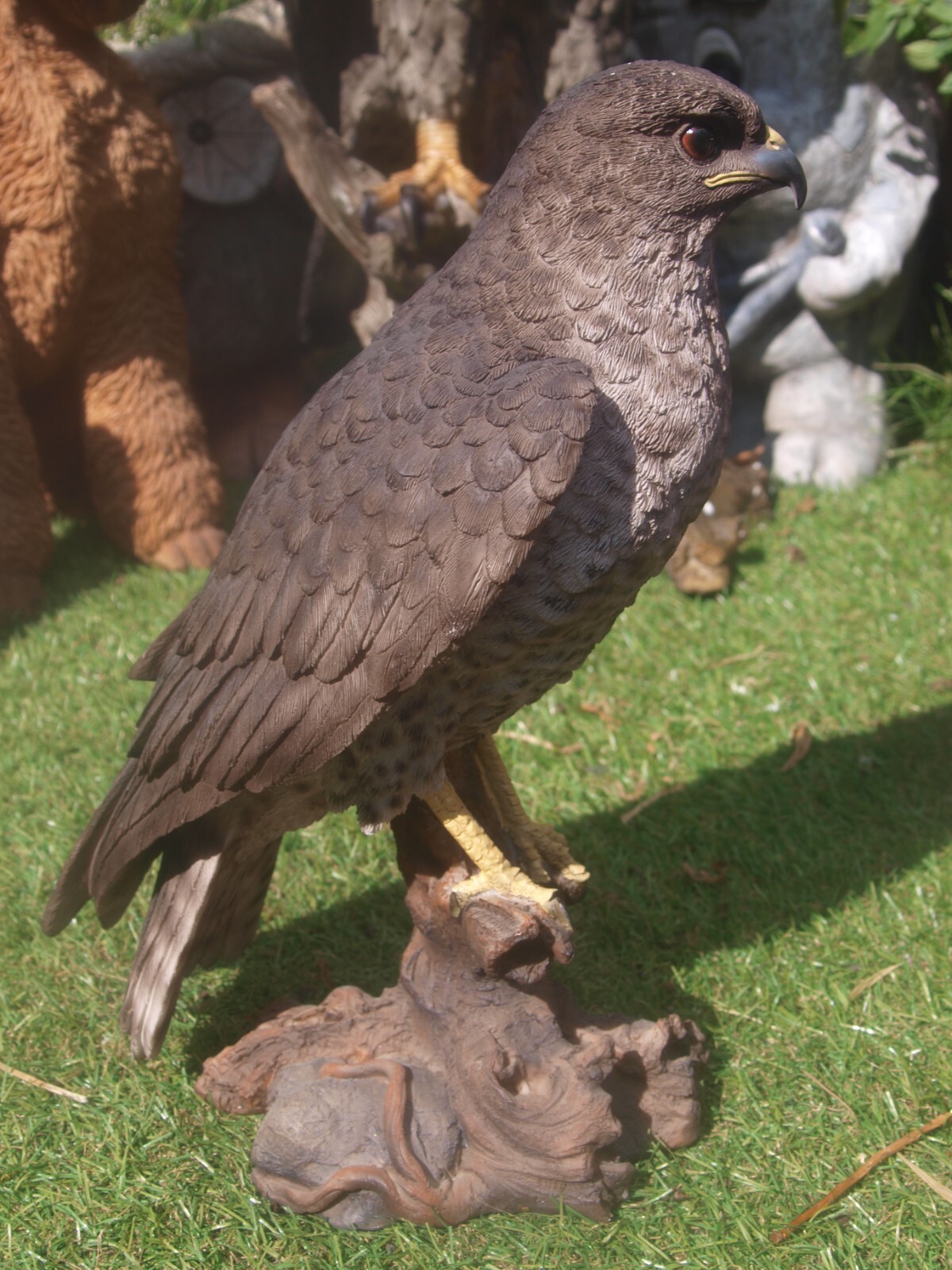 Falke Adler Deko Figur Bussard Gartenfigur Greifvögel HOTANT NEUHEIT ...