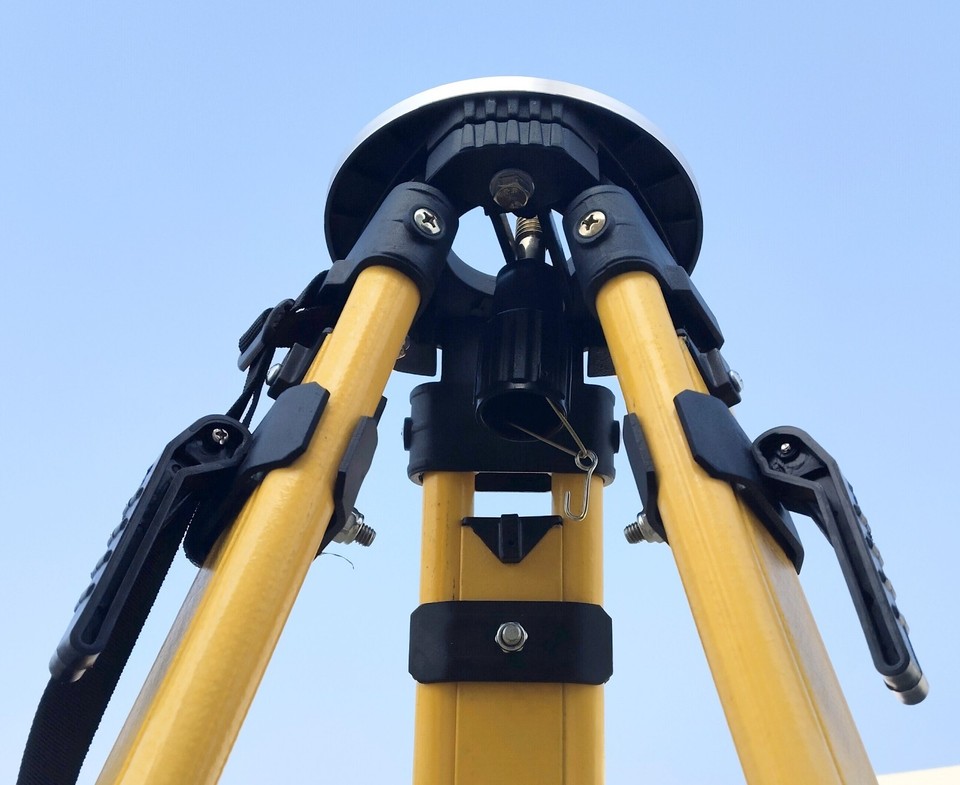 Fiberglass Heavy Duty Durable Tripod for Survey Equipment Instrument ...