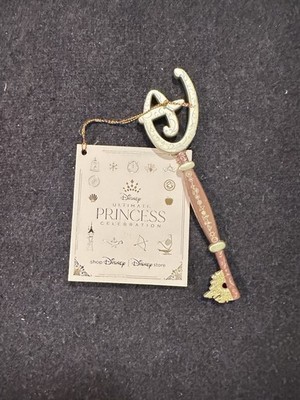 Disney Store Key Royal Ultimate Princess Celebration Collectible Key ...