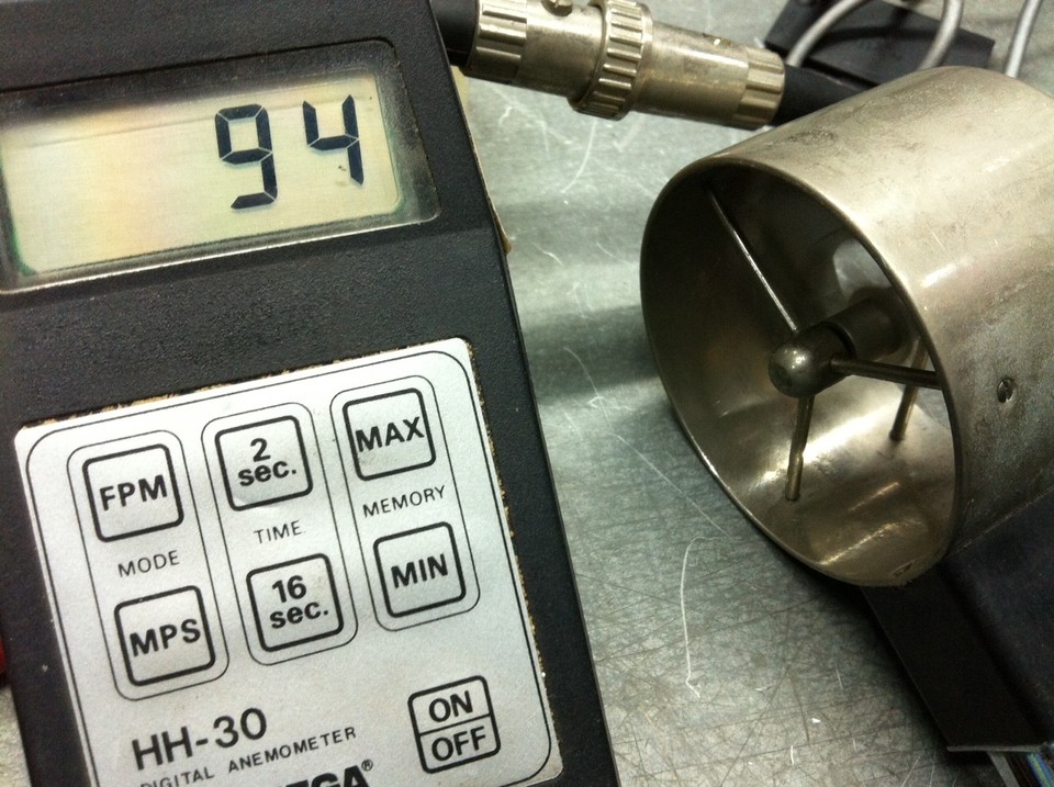 OMEGA HH-30 DIGITAL ROTATING VANE ANEMOMETER with 1" and 2.75" vane ...