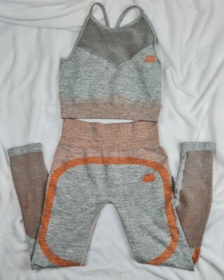 ENGINEERED LIFE women's Seamless High Waist Leggings and bra Grey and ...