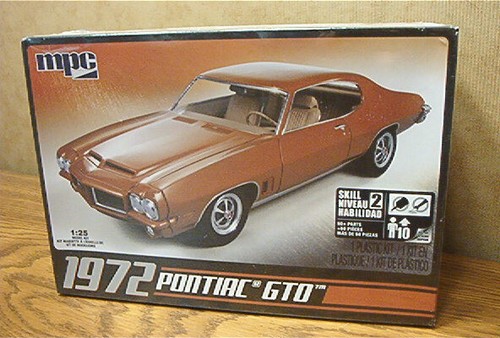 MPC 1972 PONTIAC GTO MODEL KIT #711 1/25 scale - Molded in Dark Orange ...