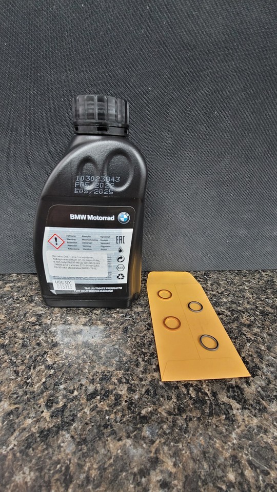 BMW Motorrad Final Drive/Transmission Hypoid Gear Oil - Two Gasket Sets ...