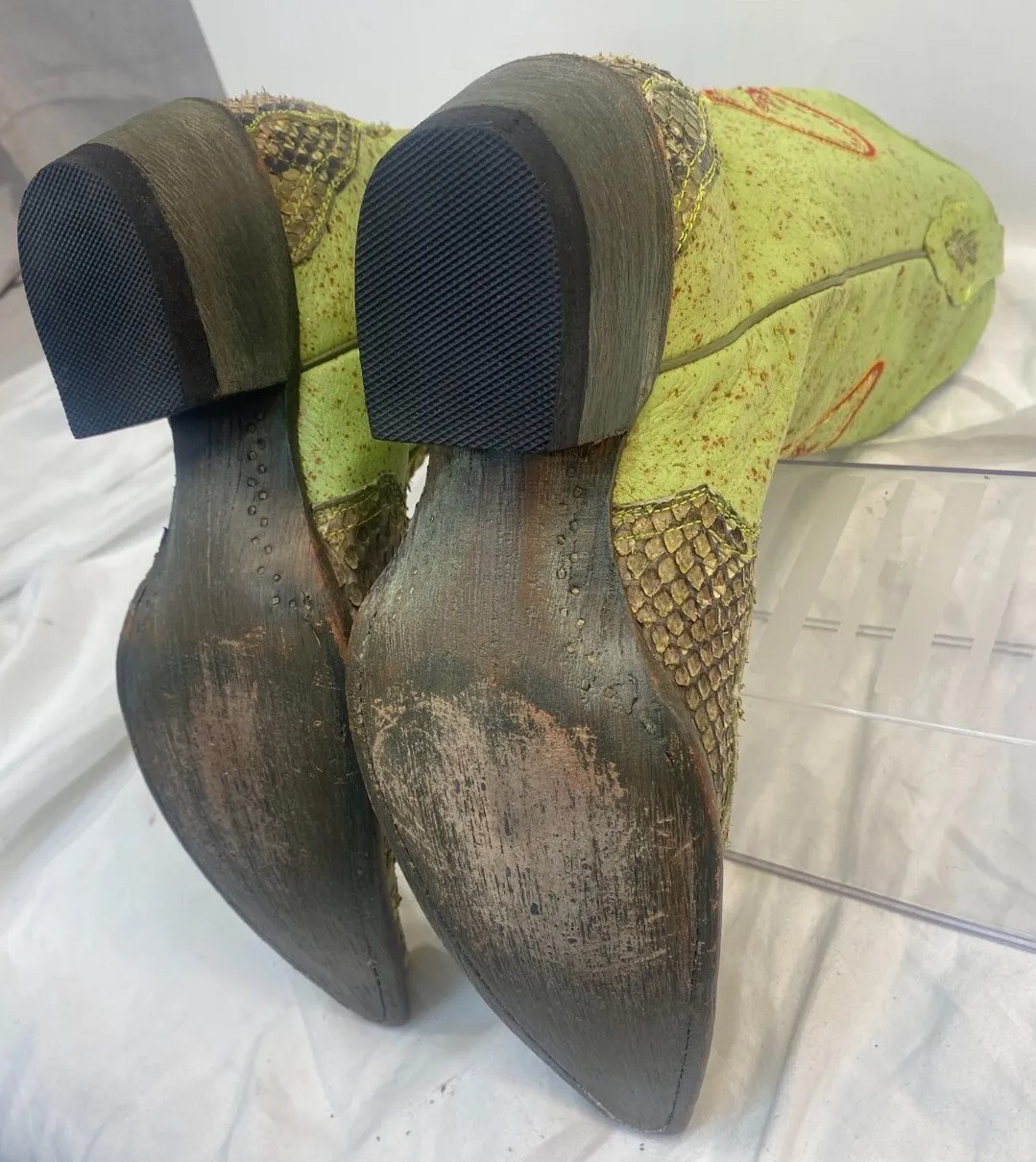 Exotic Snake Skin Lime Green Leather Red Heart Wester… - Gem