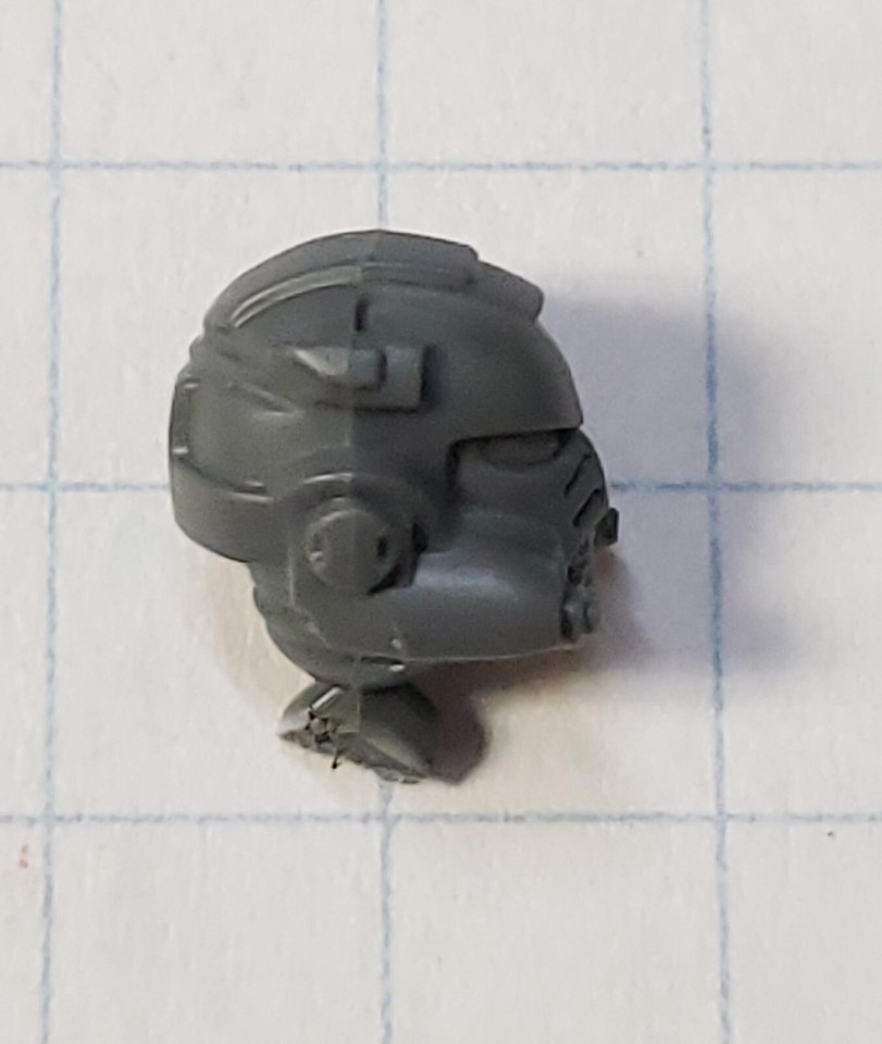 Warhammer 40k Space Marine Bits Captain in Gravis Armor Armored Helmet ...