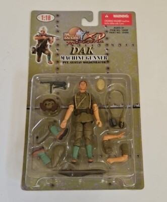 Ultimate Soldier XD 1:18 WW2 DAK Machine Gunner PVT. Gustav Moldenhauer ...