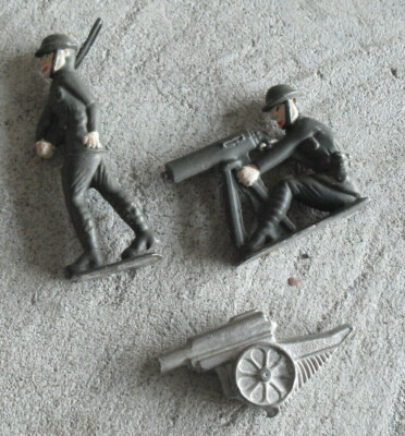 Lot of 3 Vintage Thin Lead Painted Toy Soldiers with Cannon 3 1/4" Tall ...