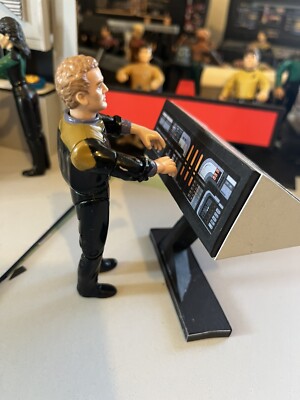 Star Trek The Next Generation Diorama - Transporter Console Chief O ...