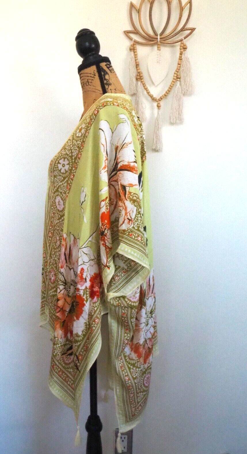 Nine West Lime Green Floral Blooms Rayon Ruana Wrap Kimono w/Tassels ...
