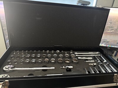 Halfords 186 Piece Maintenance Tool Kit in Tool Chest in Box 332446 RRP ...