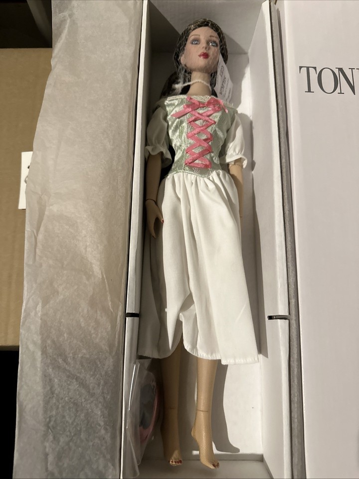 16” Tonner Fairytale Basic Doll Brown Hair White Dress 2013 LE500 Re-Imagination | eBay